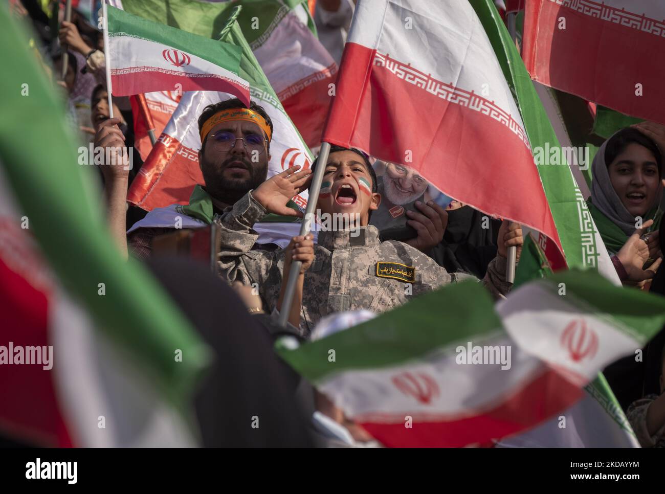 An Iranian schoolboy wearing an Islamic Revolutionary Guard Corps (IRGC ...