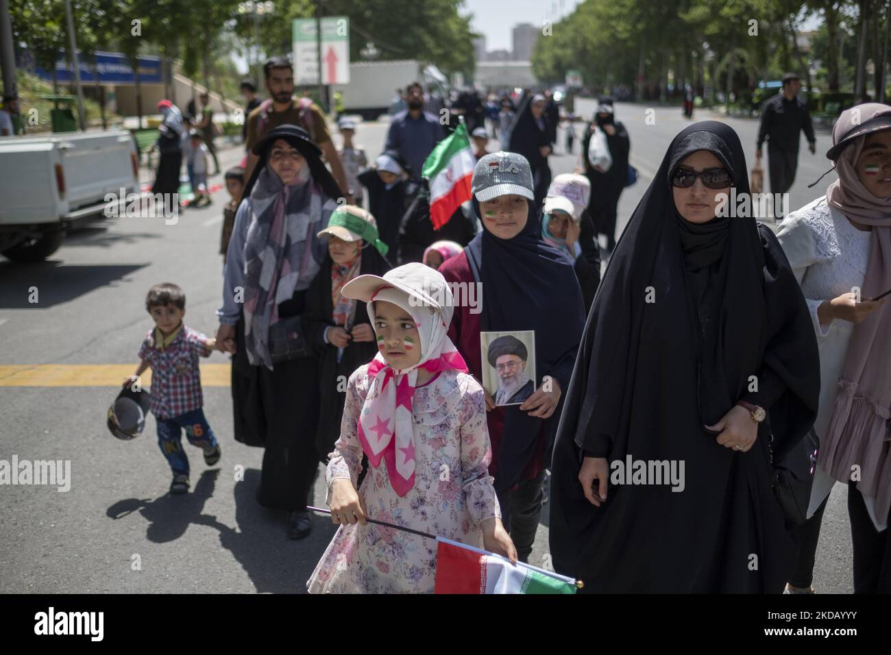 Iranian supporters of Iran’s Supreme Leader Ayatollah Ali Khamenei ...