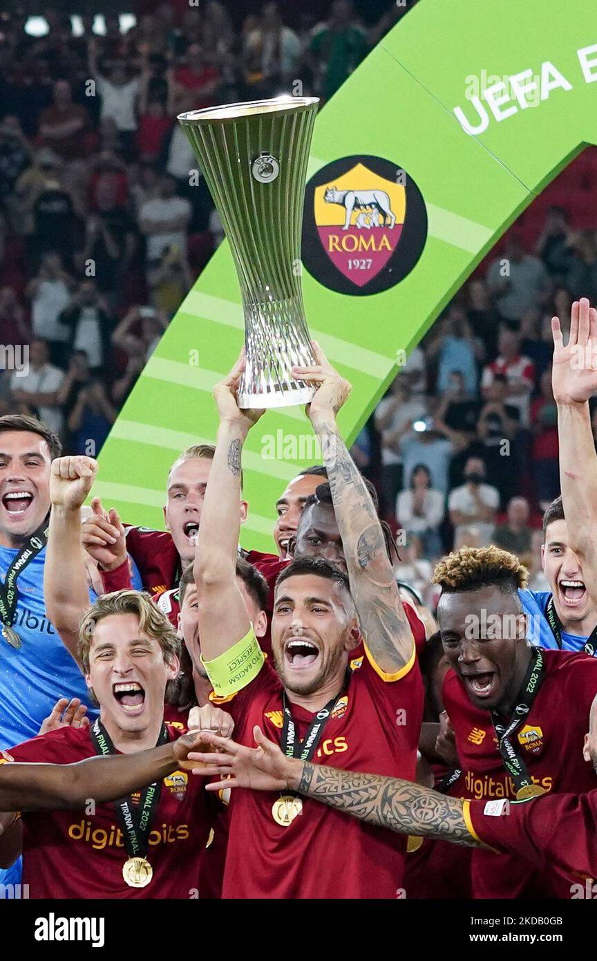 Lorenzo Pellegrini of AS Roma lifts the trophy during the UEFA ...