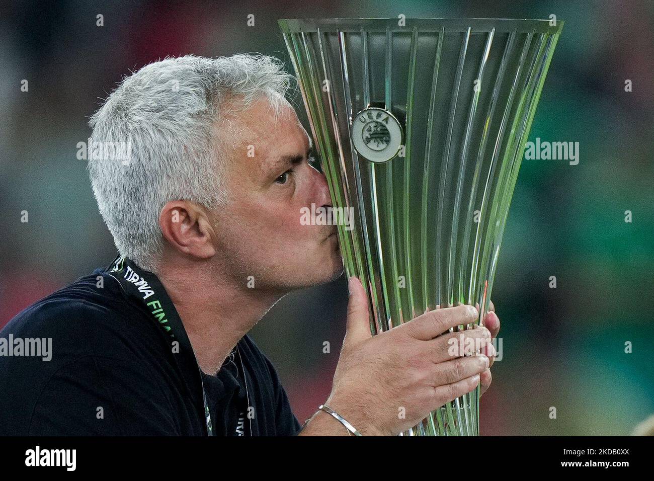 Jose mourinho roma trophy hi-res stock photography and images - Alamy