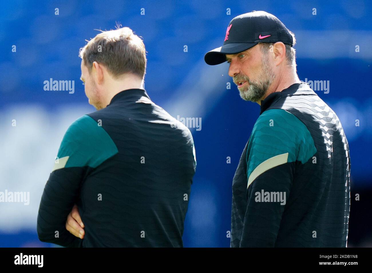 Jurgen klopp 2022 training hi-res stock photography and images - Alamy