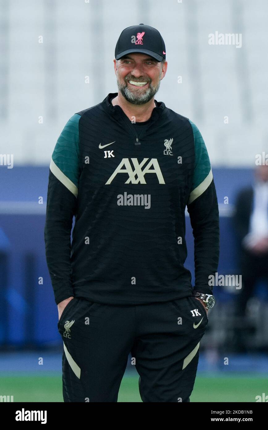 Jurgen klopp 2022 training hi-res stock photography and images - Alamy