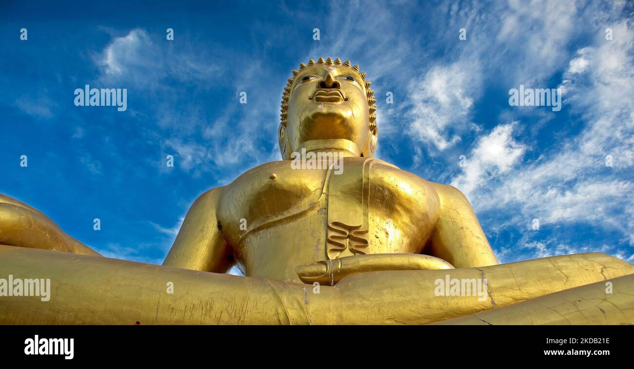 Low angle shot art hi-res stock photography and images - Alamy
