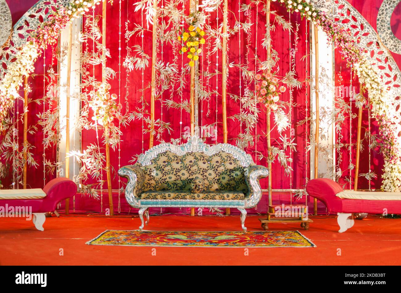 luxury stage decoration with lovely flowers in indian wedding Stock ...