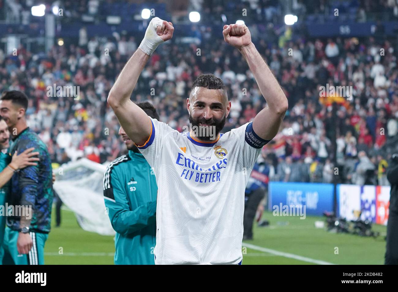 Karim benzema 2022 celebrates hi-res stock photography and images - Alamy