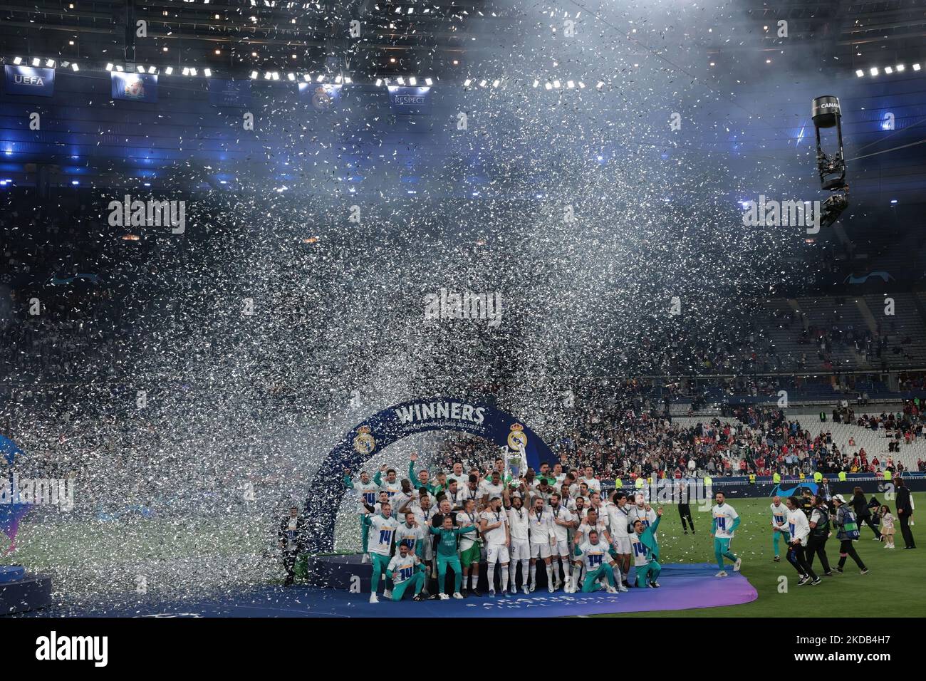 Marcelo of Real Madrid lifts the trophy after the UEFA Champions League ...
