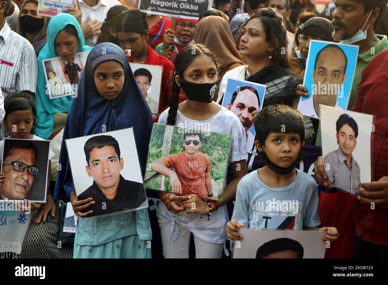 Family members of disappeared people across the country formed a human ...