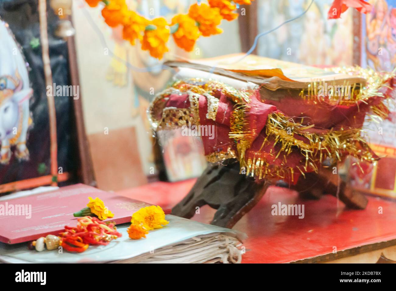 A traditional hindu rituals in indian wedding Stock Photo - Alamy