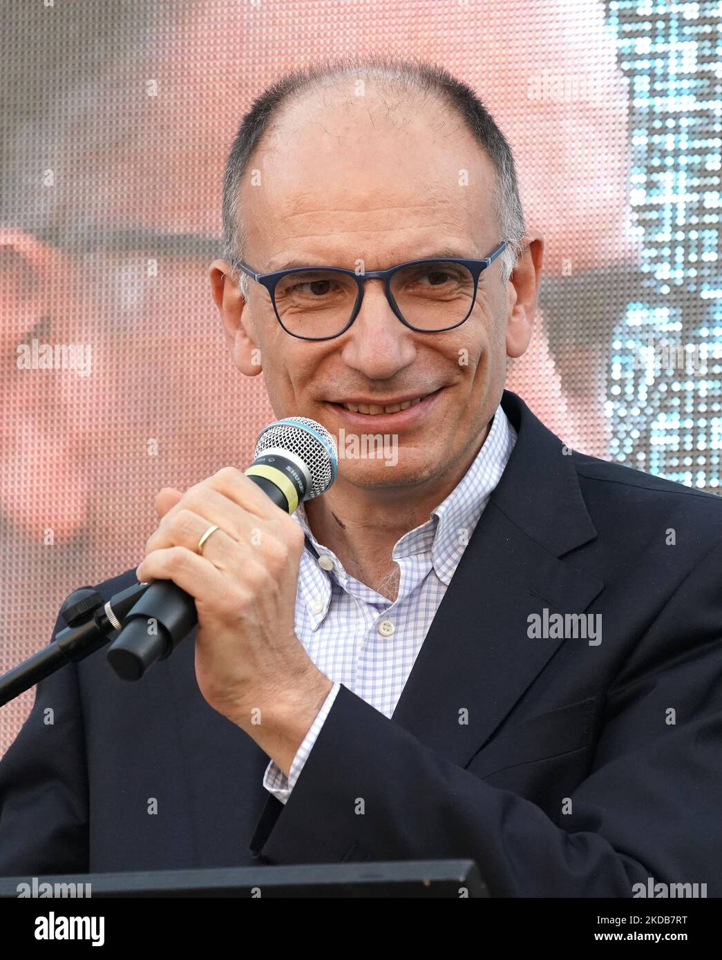 The secretary of the Democratic Party (PD), Enrico Letta, in Messina to ...