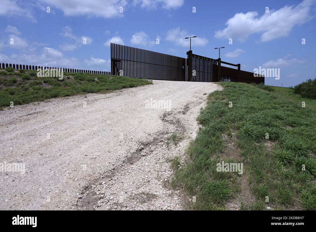 Boarder gates hi-res stock photography and images - Alamy