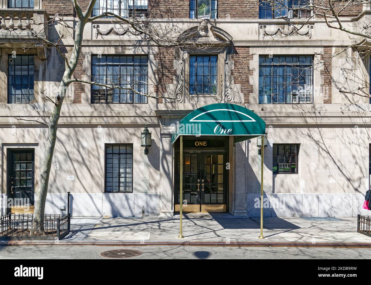 1 Christopher Street is a landmark apartment building in Greenwich ...