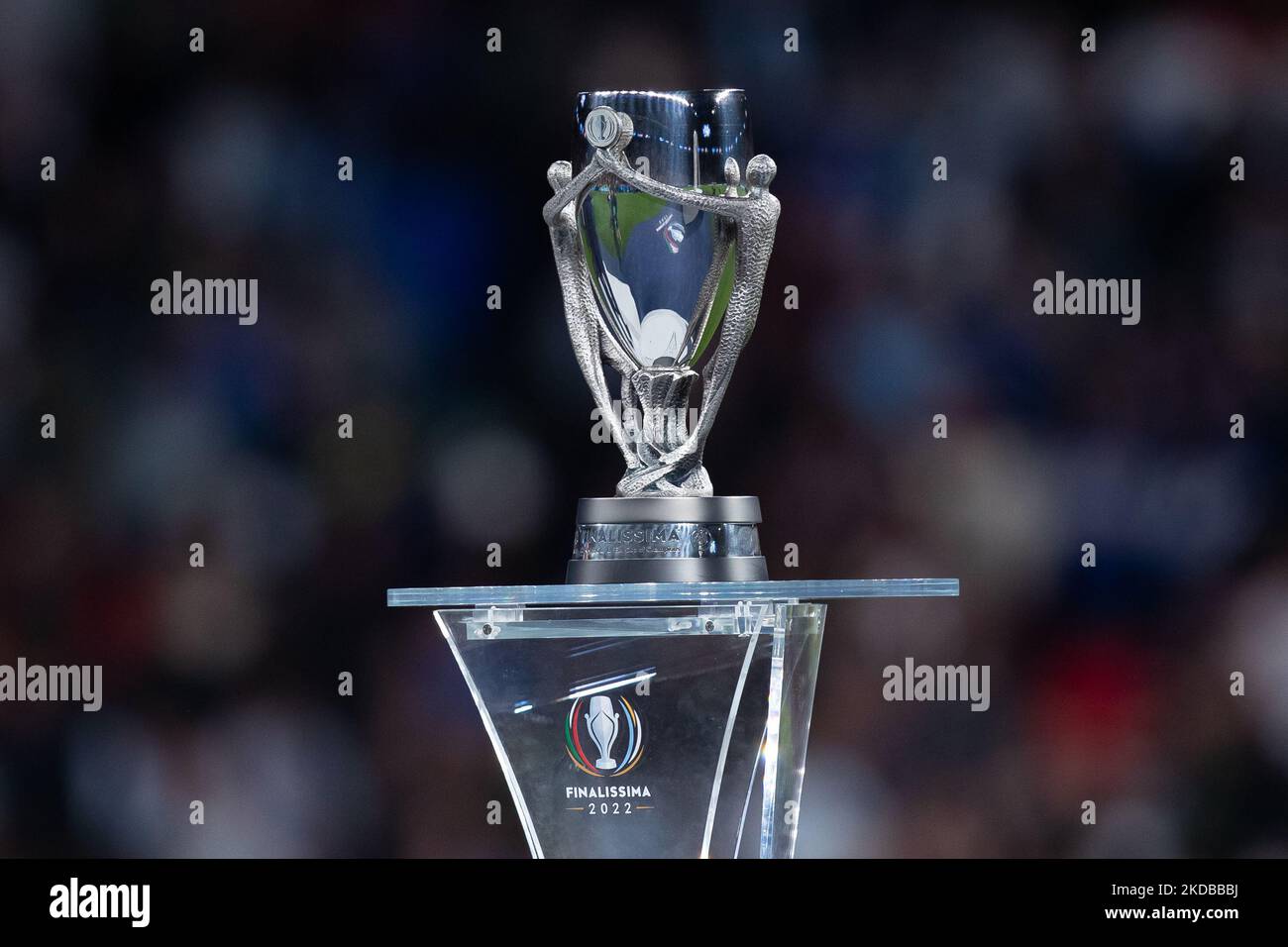 Finalissima trophy during the Conmebol - UEFA Cup of Champions ...