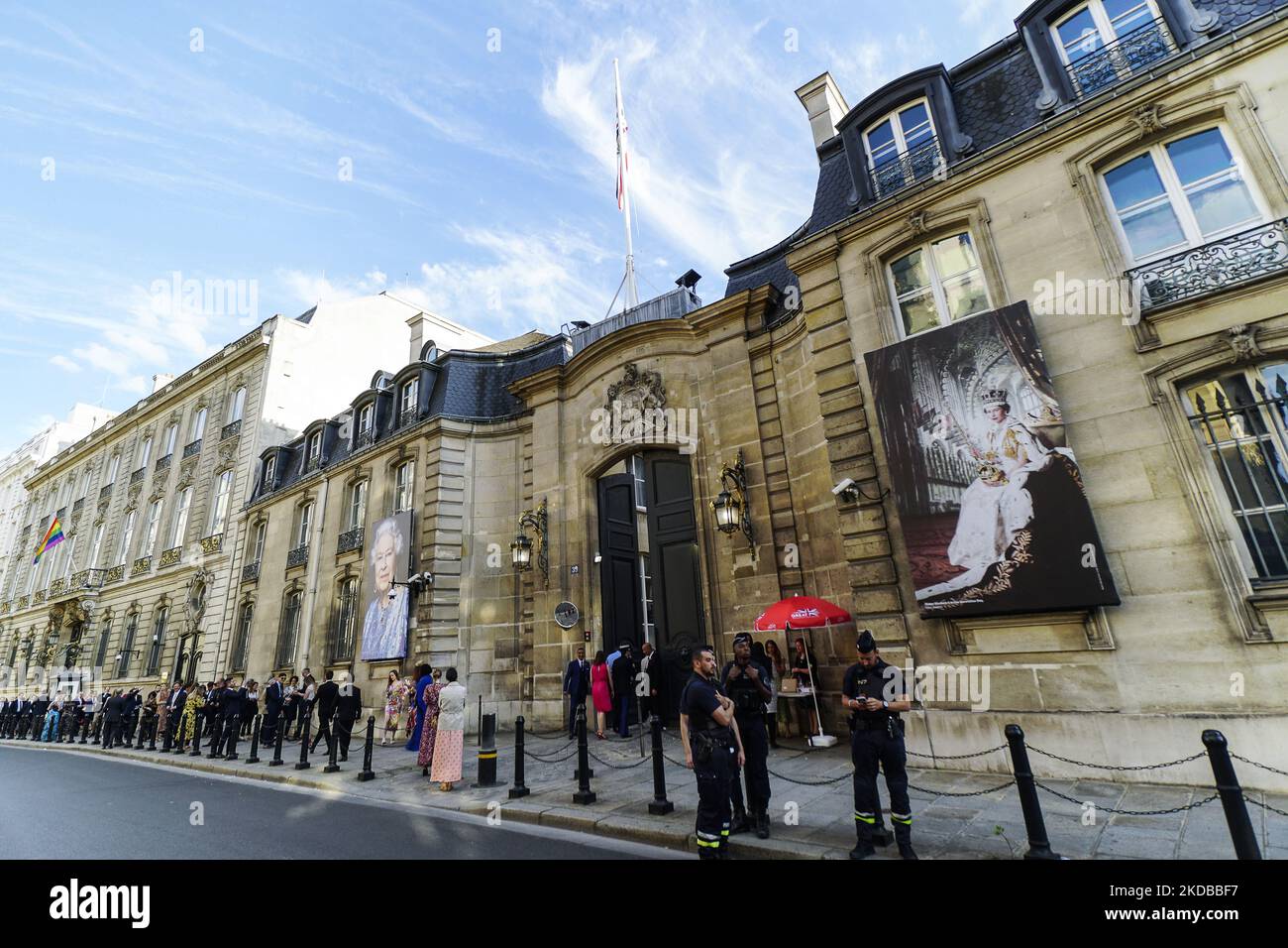 British embassy paris hi-res stock photography and images - Alamy