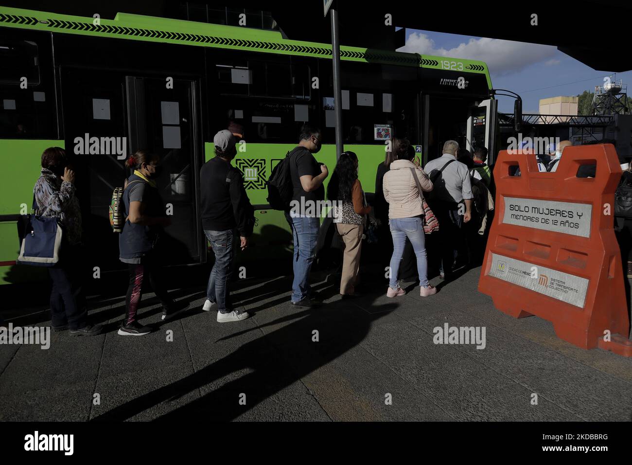 Public transport users on foot after concessioned transport workers in ...