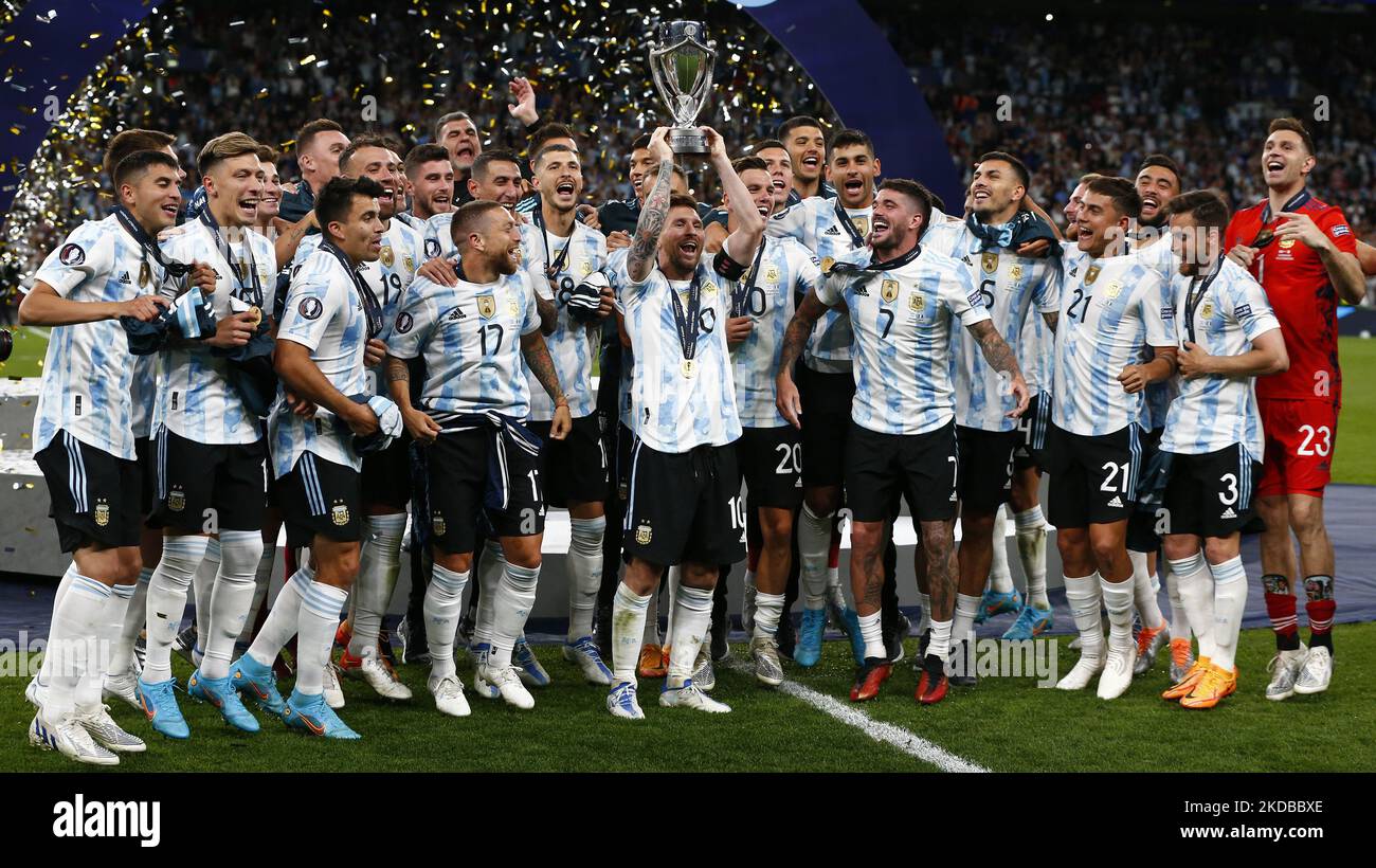 Lionel Messi of Argentina lift the Trophy Finalissima Conmebol - UEFA ...
