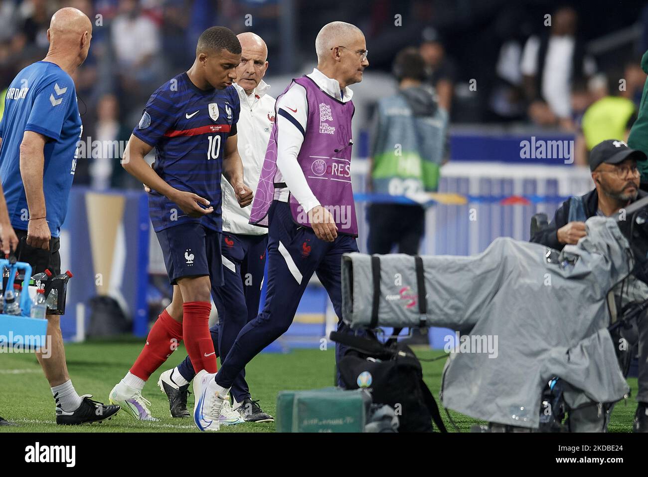 Kylian Mbappe (Paris Saint-Germain) of France injured during the UEFA ...