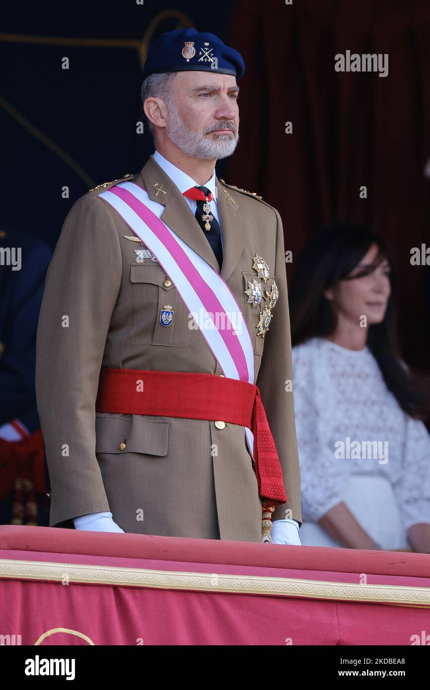 Felipe vi of spain uniform hi-res stock photography and images - Alamy
