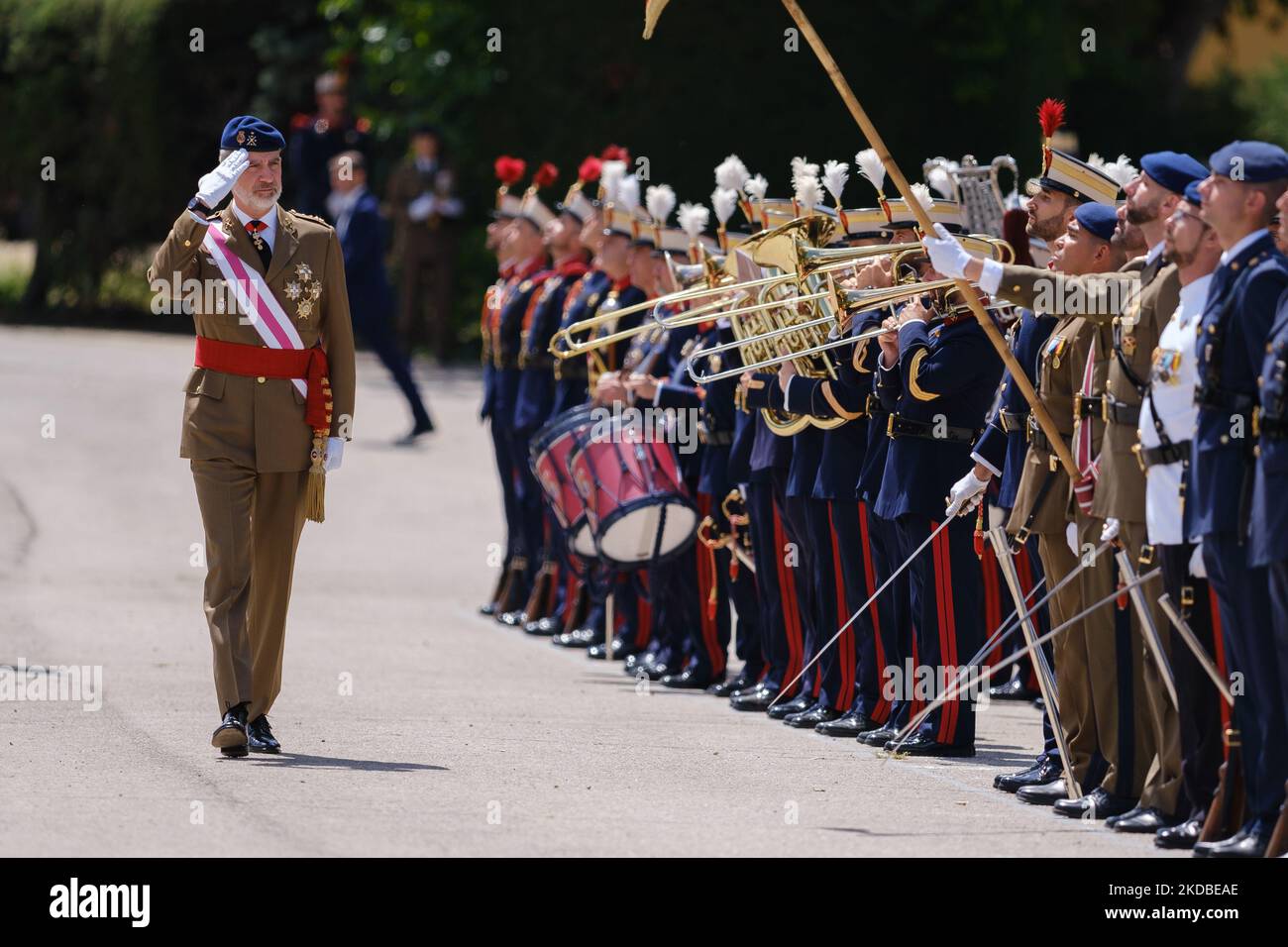 Felipe vi of spain uniform hi-res stock photography and images - Alamy