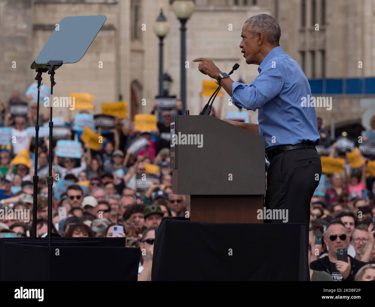 Pittsburgh, Pennsylvania, USA. 5th Nov, 2022. President Barack Obama ...