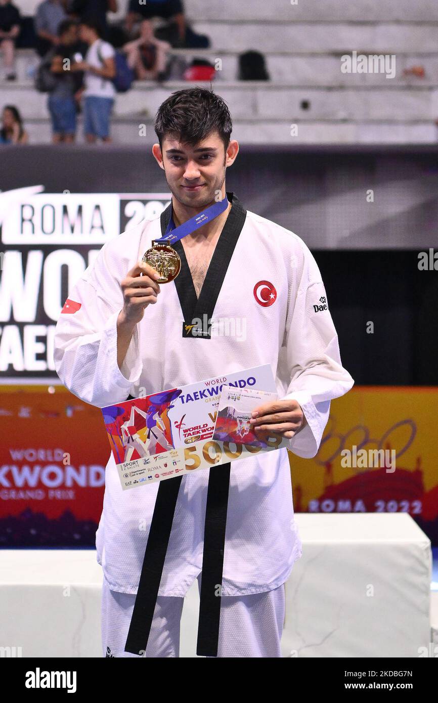 Emre kutalmis atesli hi-res stock photography and images - Alamy