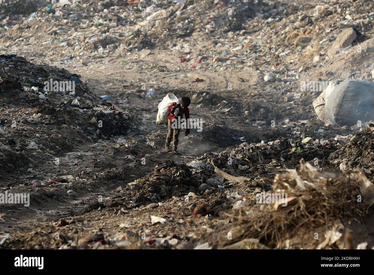 Ragpicker hi-res stock photography and images - Alamy