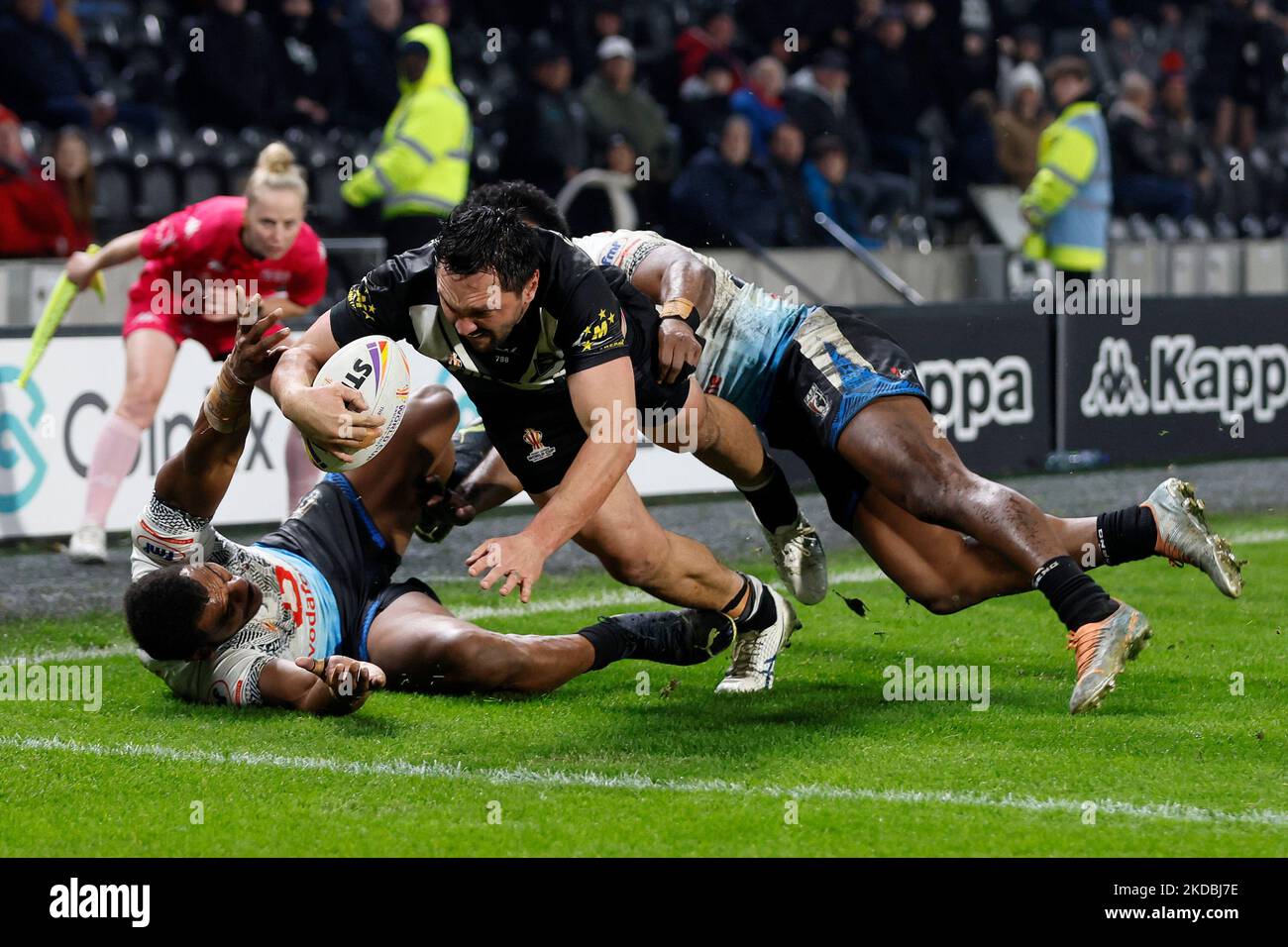 New Zealand's Jordan Rapana scores during the Rugby League World Cup ...