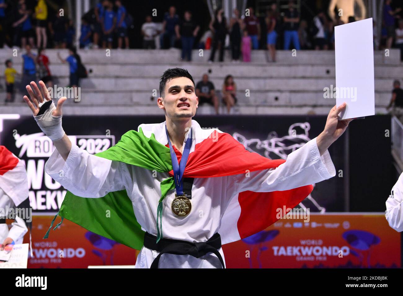 Simone ALESSIO (ITA) wins the final -80Kg of World Taekwondo Grand Prix ...
