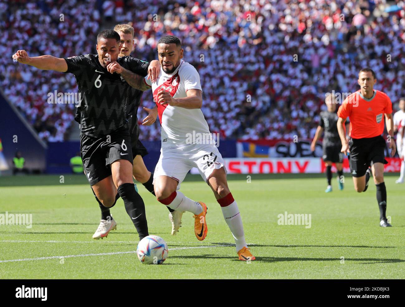 Alexander Callens and Bill Tuiloma during the friendly match between ...