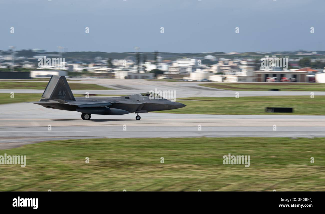 A U.S. Air Force F-22A Raptor assigned to the 3rd Wing, lands at Kadena ...