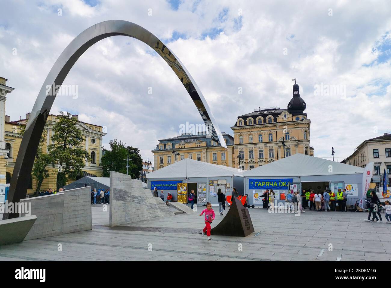 Humanitarian aid tents hi-res stock photography and images - Alamy