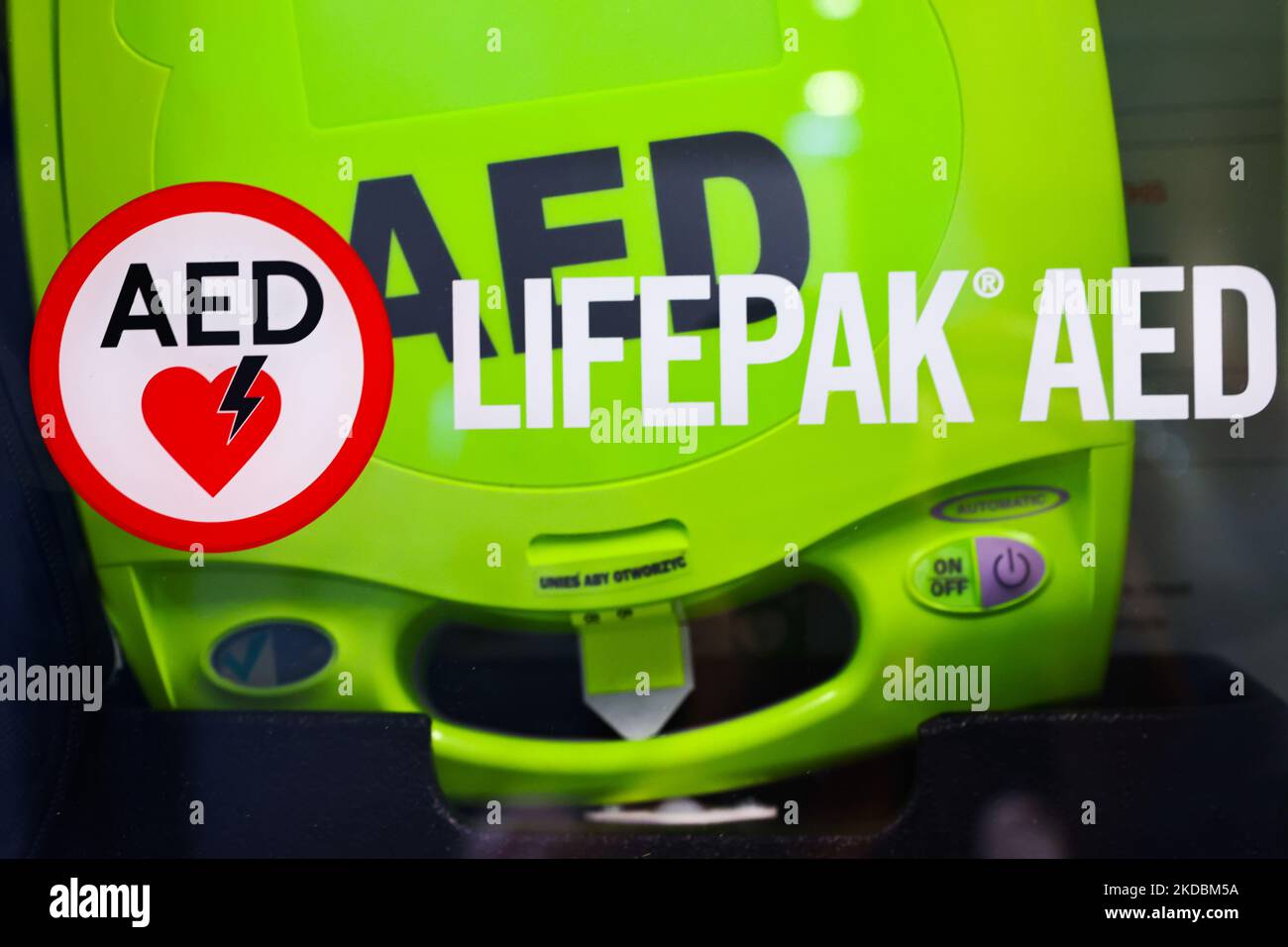 Lifepak aed defibrillator hi-res stock photography and images - Alamy