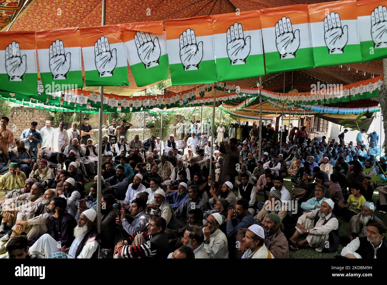 Congress leader Taj Mohiuddin during a workers meeting in Chandanwari ...