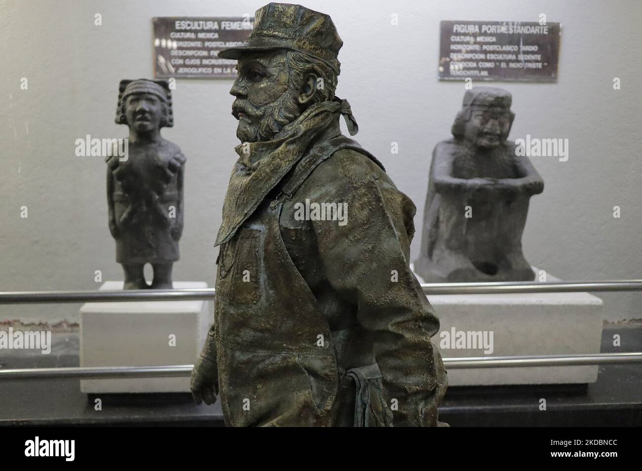 José Miguel Moctezuma, characterised as Don Ferro Ferrocarrilero ...