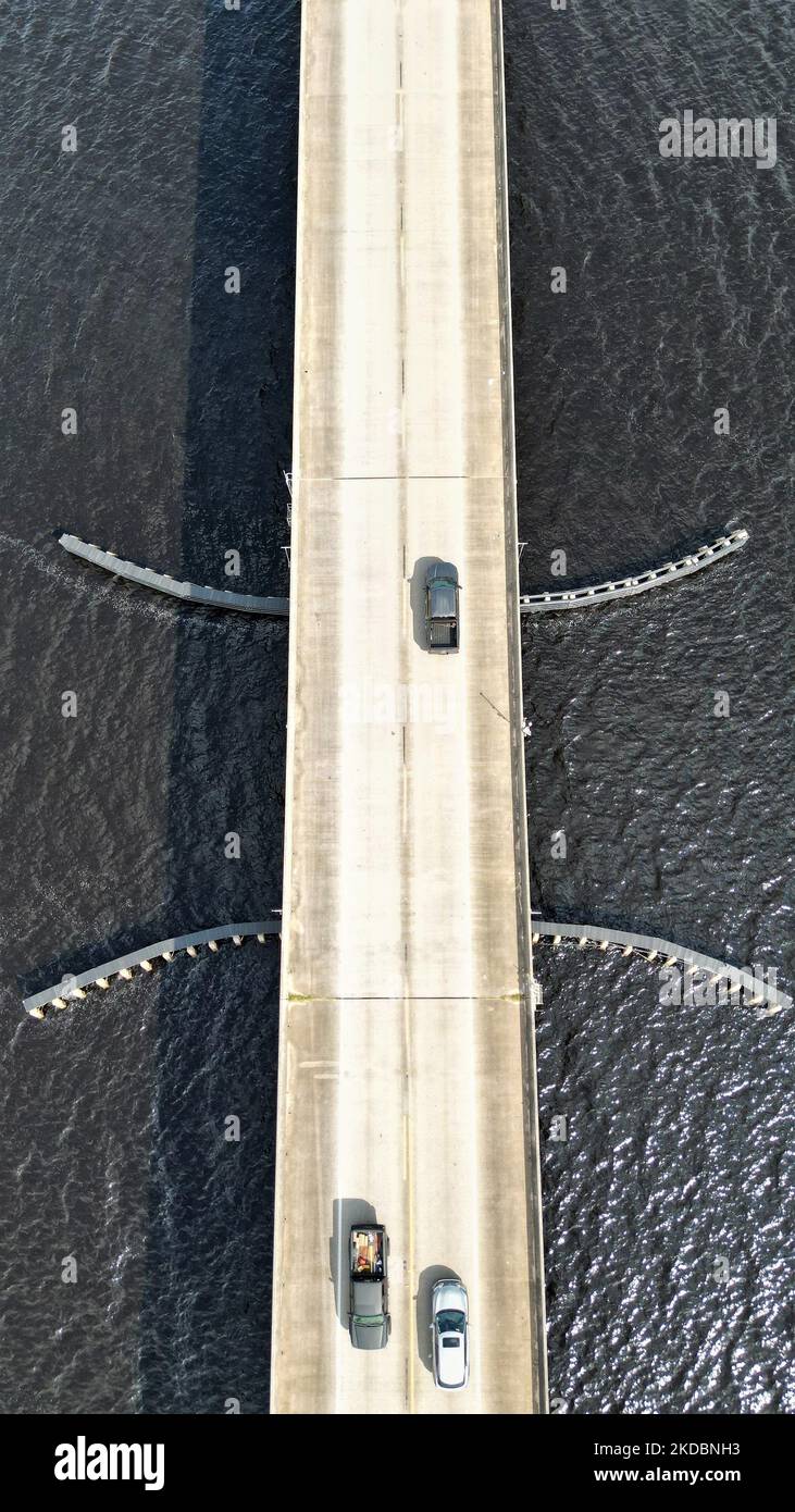 Lillian bay bridge hi-res stock photography and images - Alamy