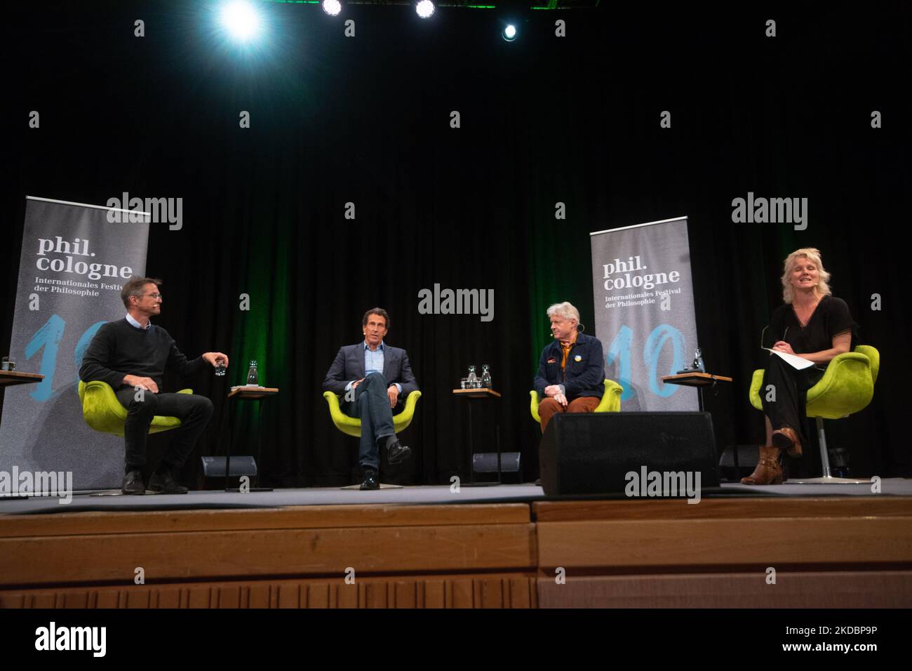 Gerald Knaus, Gerd Koenen, Julian Nida-Rümelin and Svenja Flaßpöhler ...