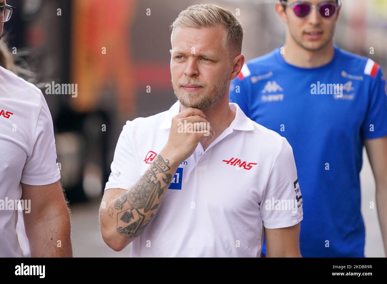 Kevin Magnussen of Denmark driving the (20) Hass F1 Team Vf-22 Ferrari ...