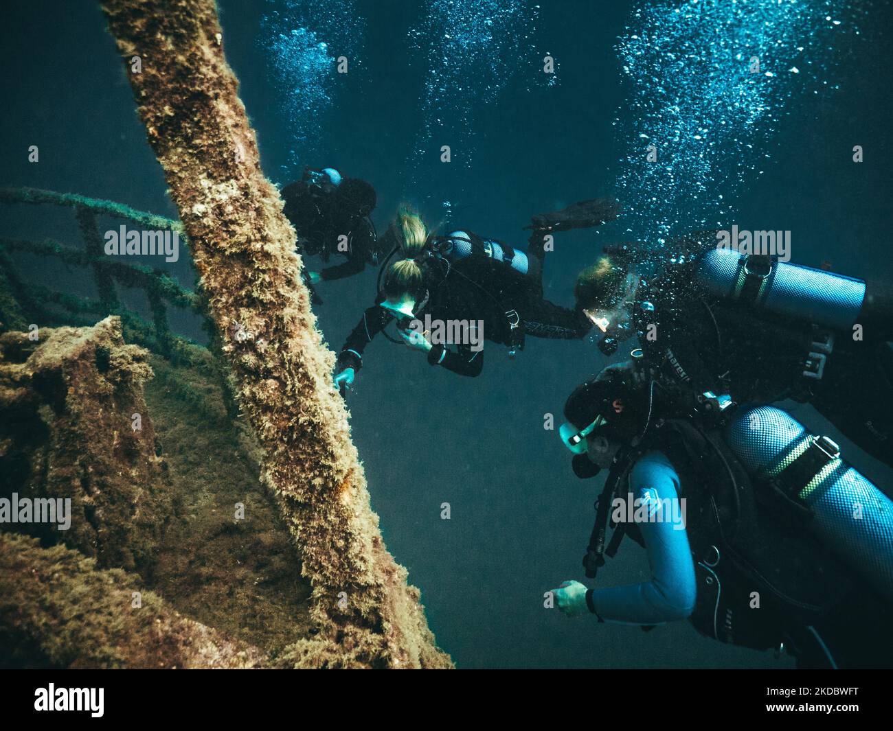 Exploring wrecks hi-res stock photography and images - Alamy