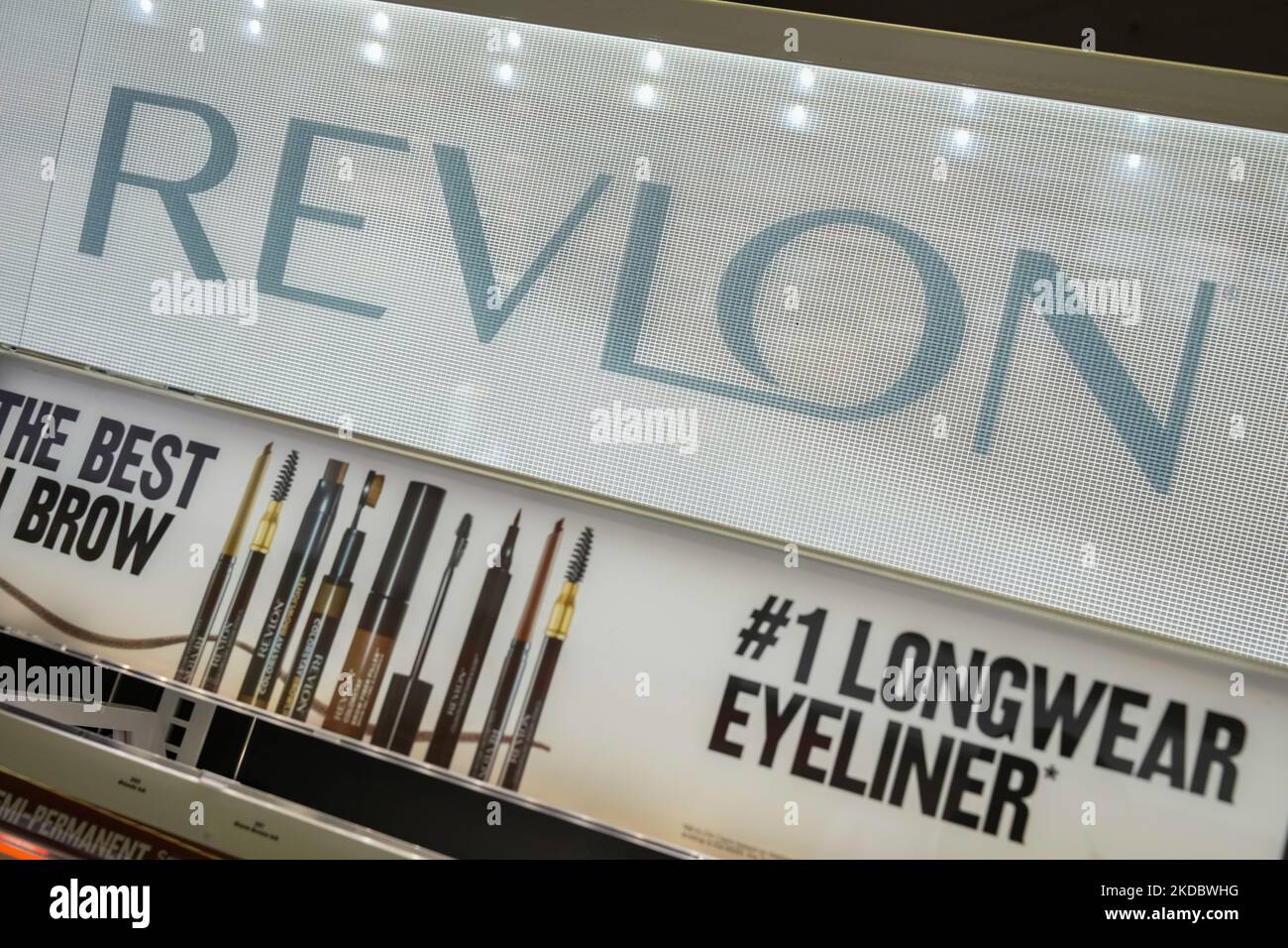 Elizabeth arden logo hi-res stock photography and images - Alamy