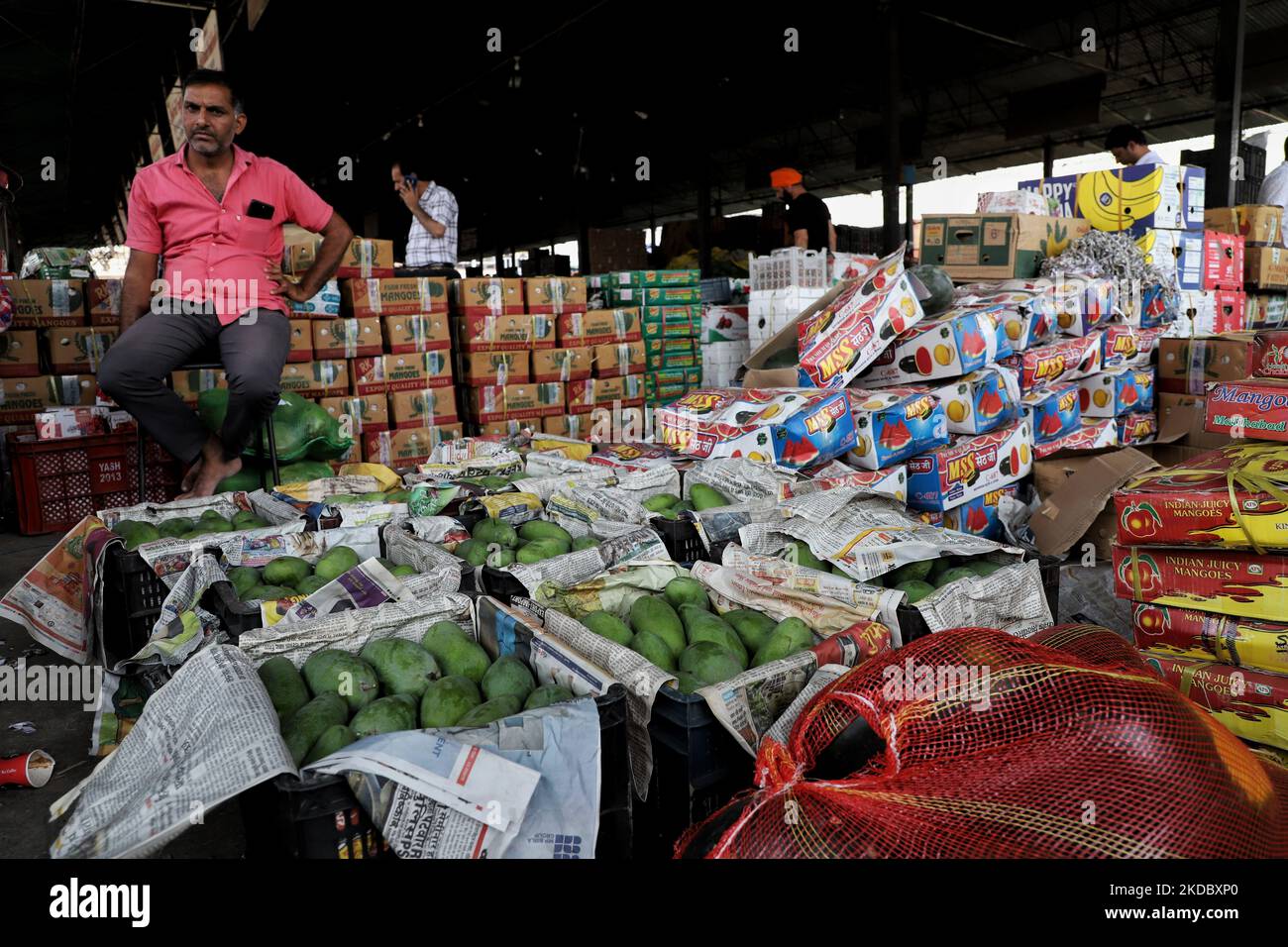 Traders selling fruits at Narwal Fruit Mandi In Jammu City, Jammu and ...
