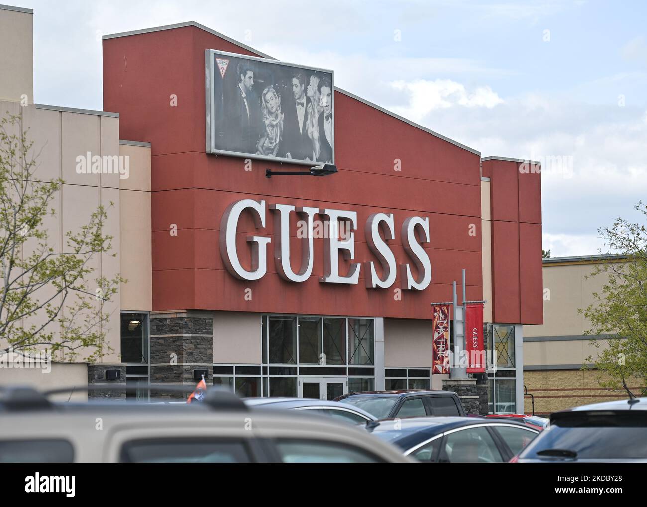 Guess the logo hi-res stock photography and images - Alamy