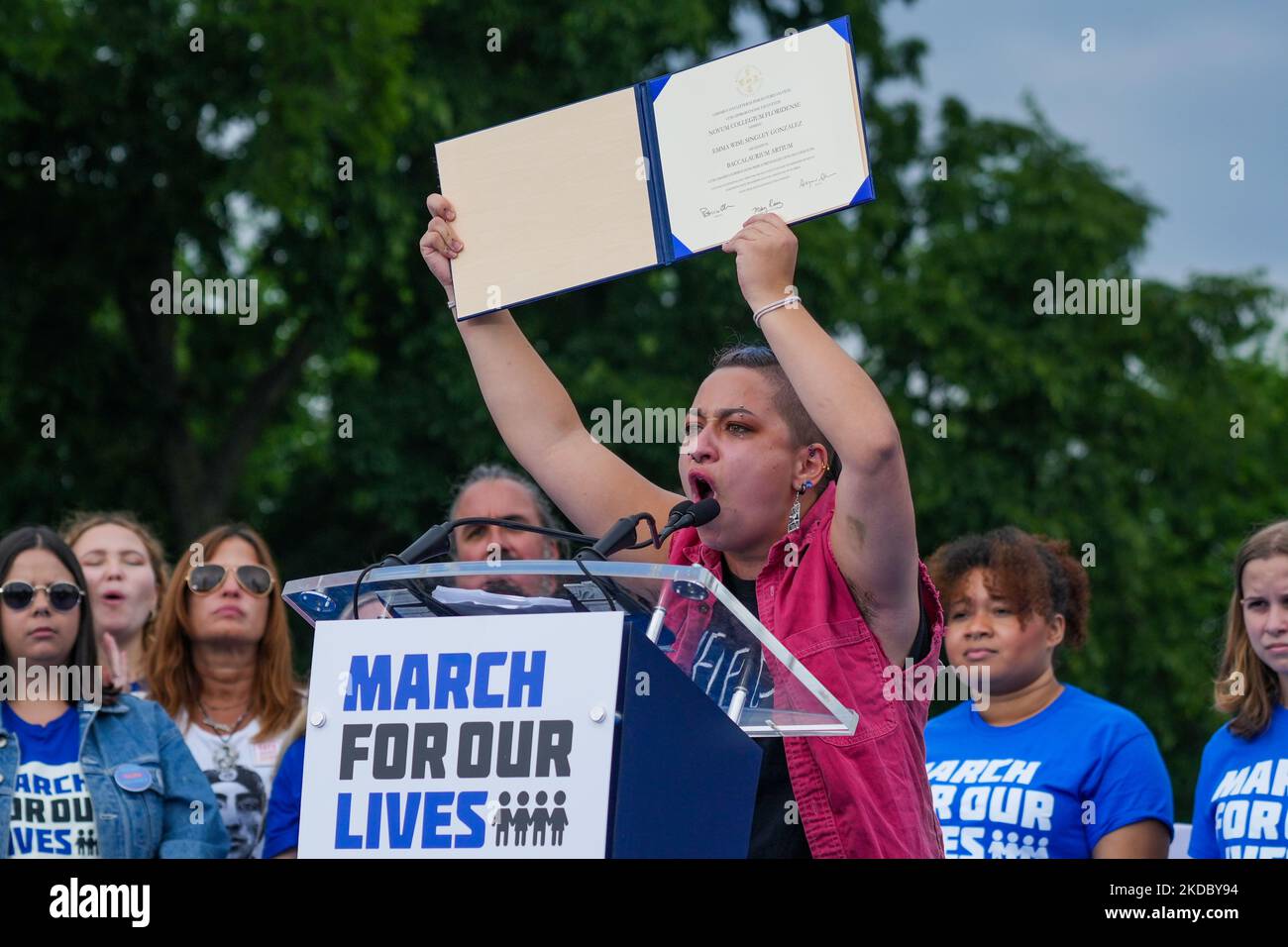 Emma gonzalez parkland survivors hi-res stock photography and images ...