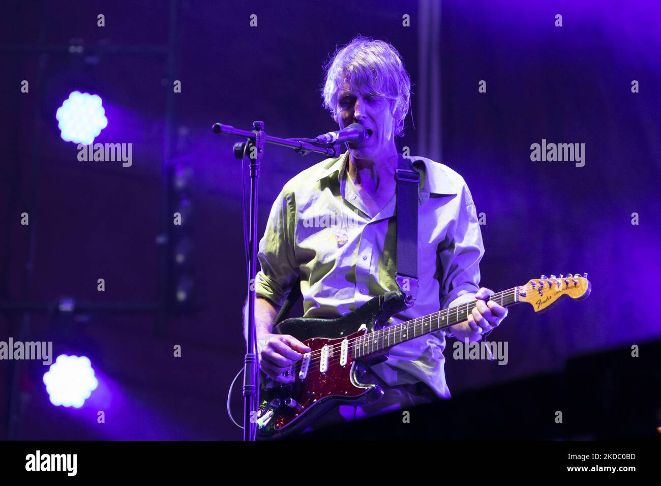 Pavement rock band hi-res stock photography and images - Alamy