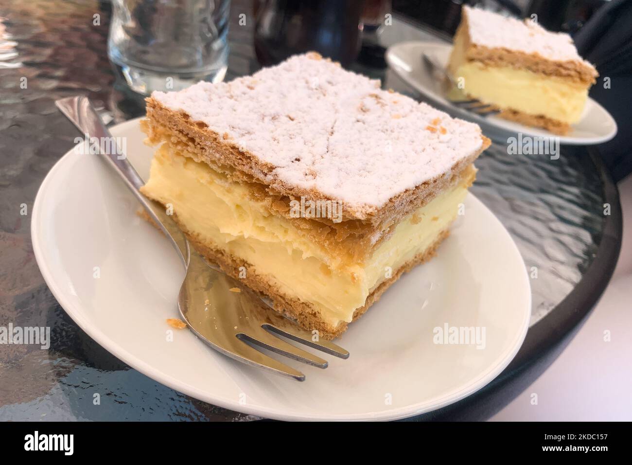 Kremowka papieska hi-res stock photography and images - Alamy