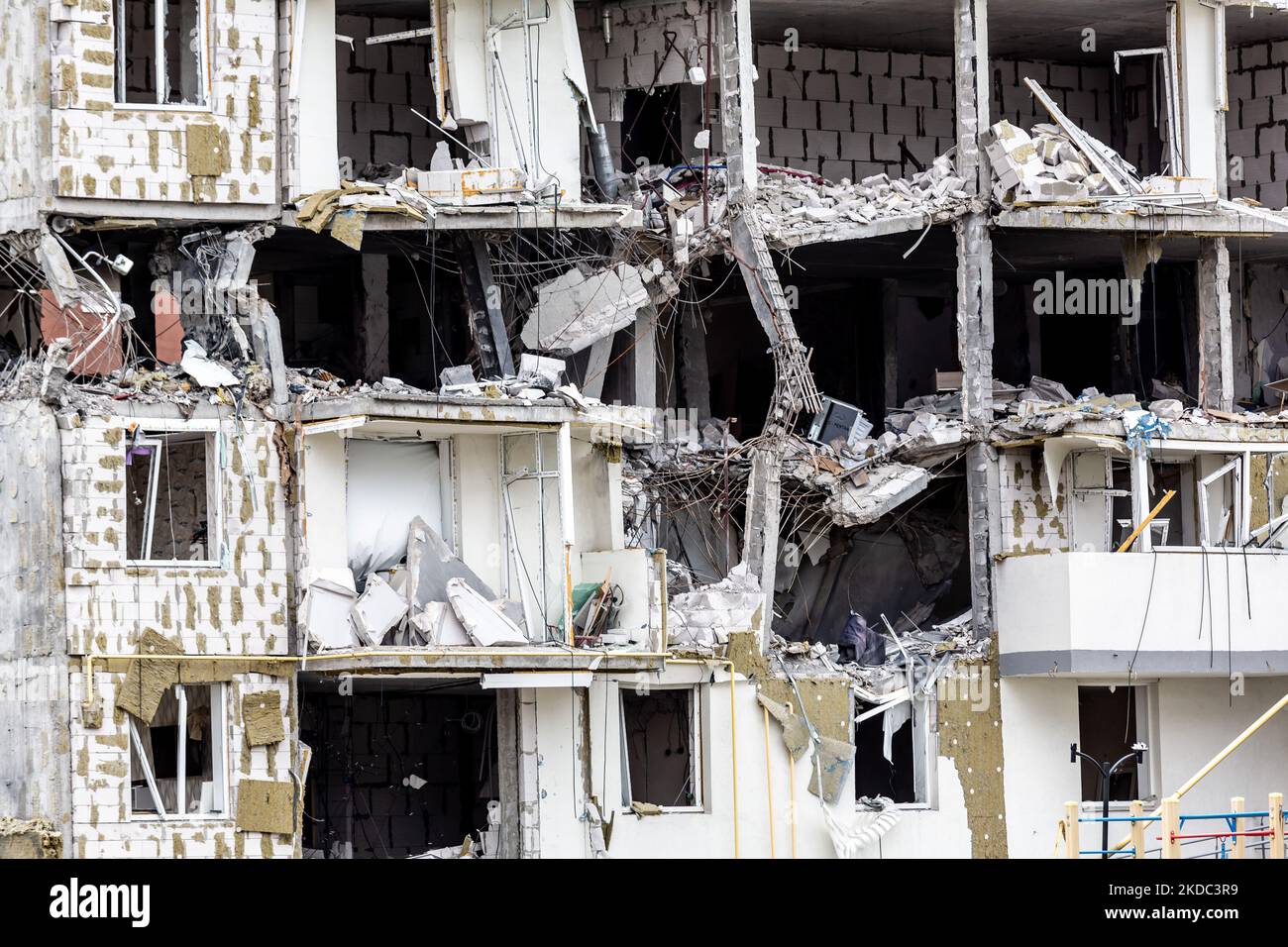 Devastated towns hi-res stock photography and images - Alamy