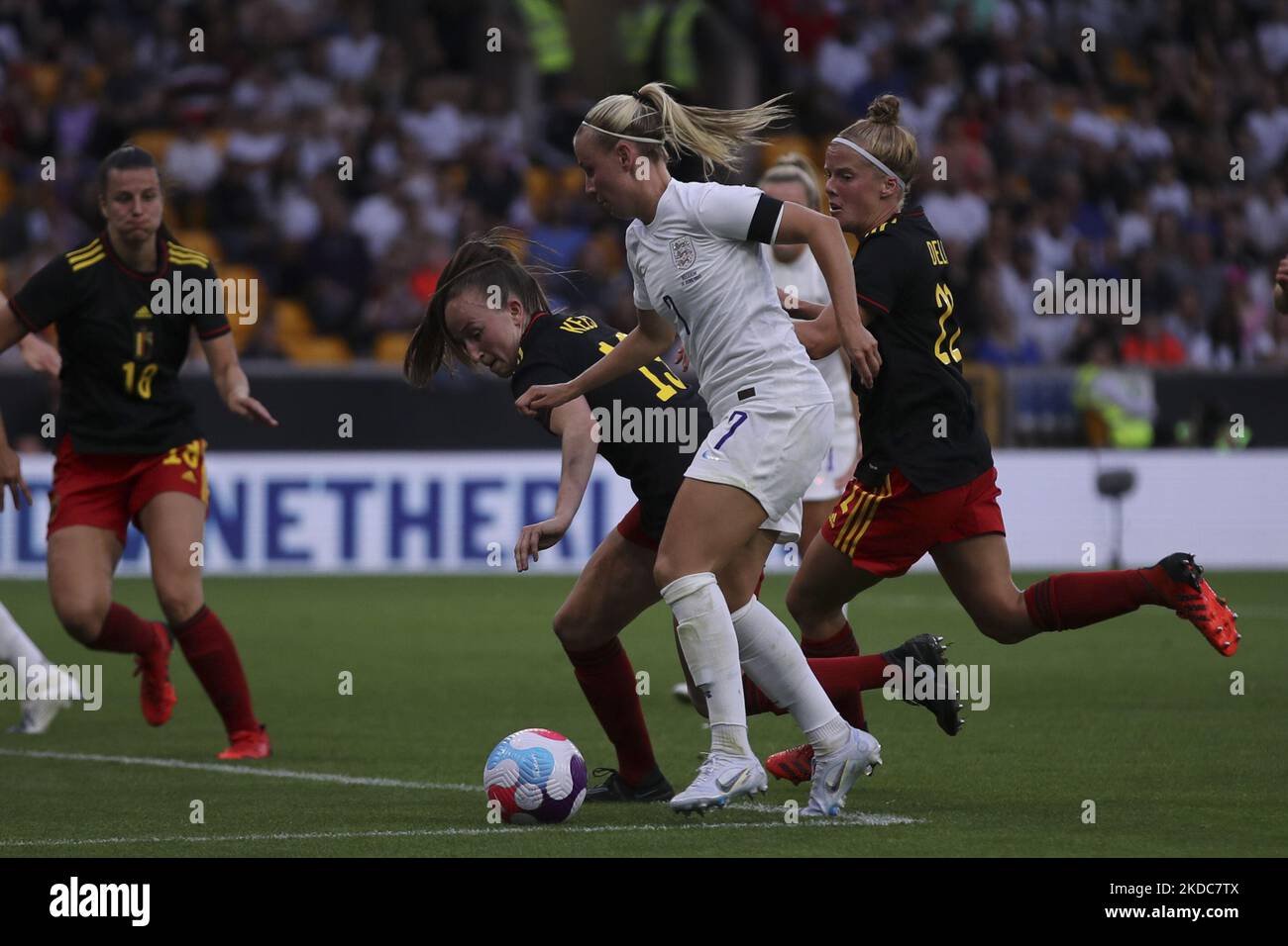 Beth Mead of England on the ball during the International Friendly ...