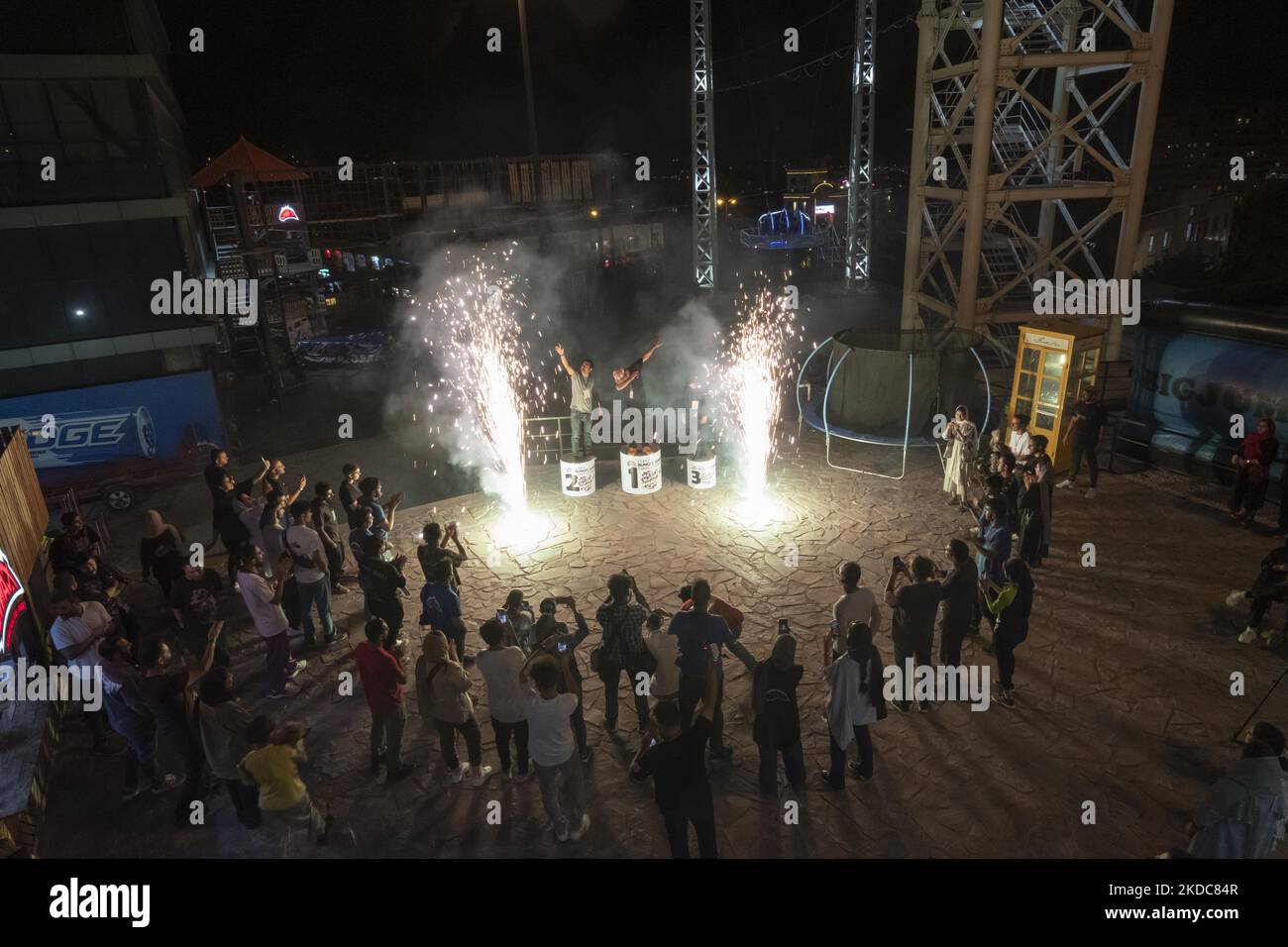 Iranian winners of the first Iran’s acrobatic bungee jumping ...