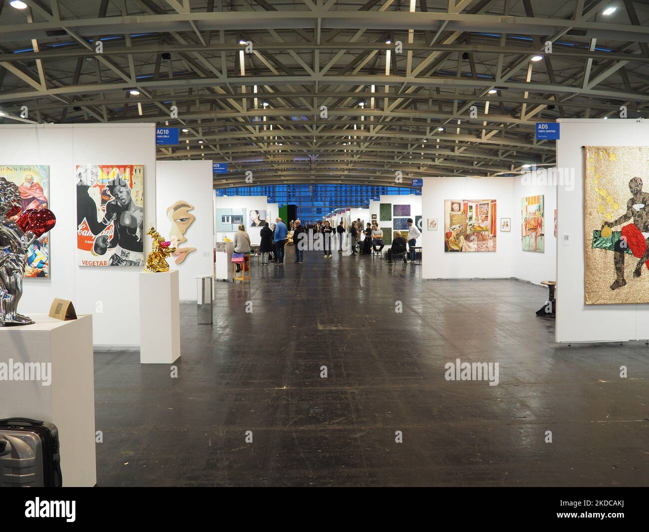 Discovery gallery hi-res stock photography and images - Alamy