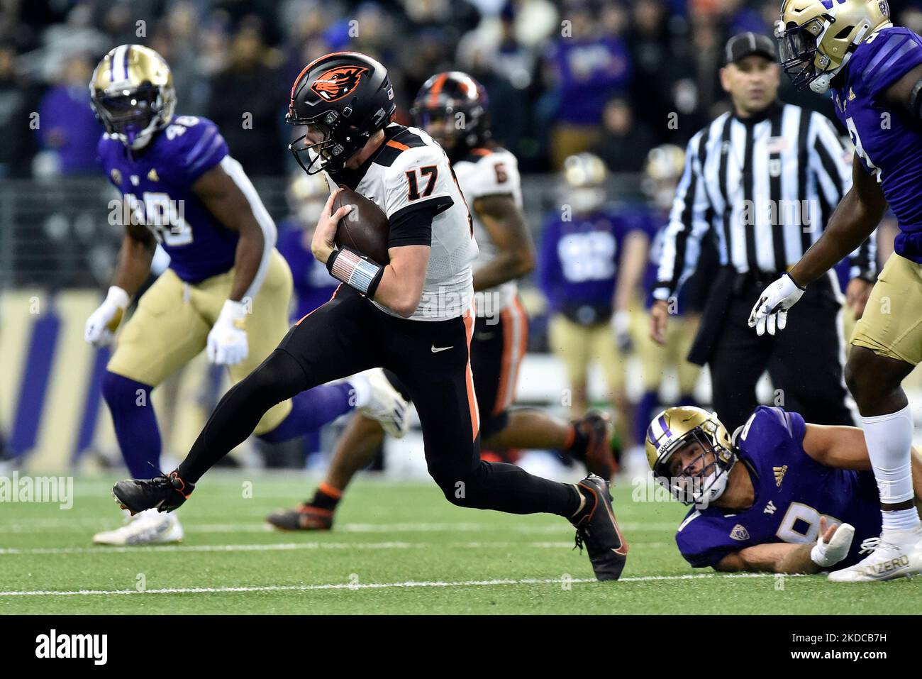 November 04, 2022: Oregon State Beavers quarterback Ben Gulbranson (17 ...