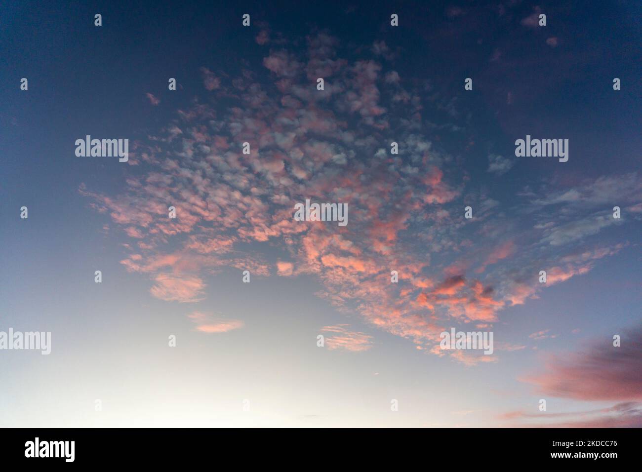 Background cloudy sunset / sunrise sky with no foreground Stock Photo ...