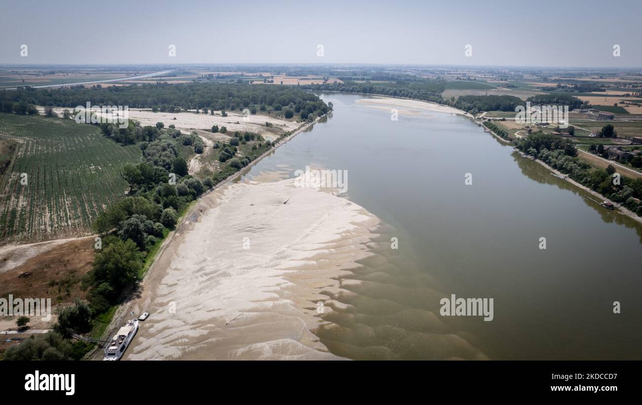 Drone view of the Po River in San Giorgio Piacentino, on June 20, 2022 ...